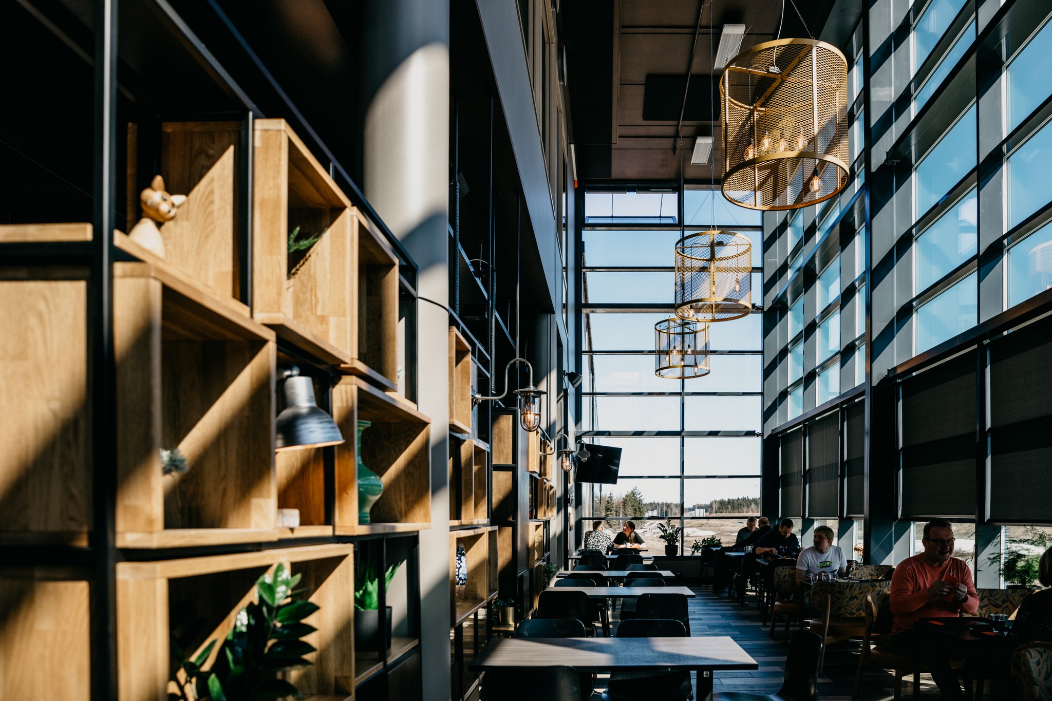 Ramin Konditorian yhteystiedot - Ramin Konditoria